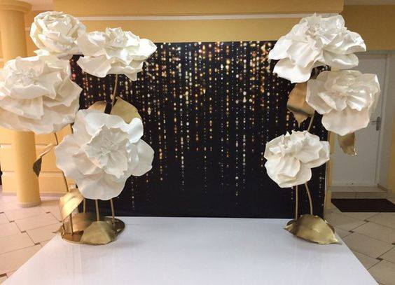 50+ mẫu backdrop cuối năm ấn tượng, độc lạ - Hoa Giấy Suchin - Hoa Giấy ...